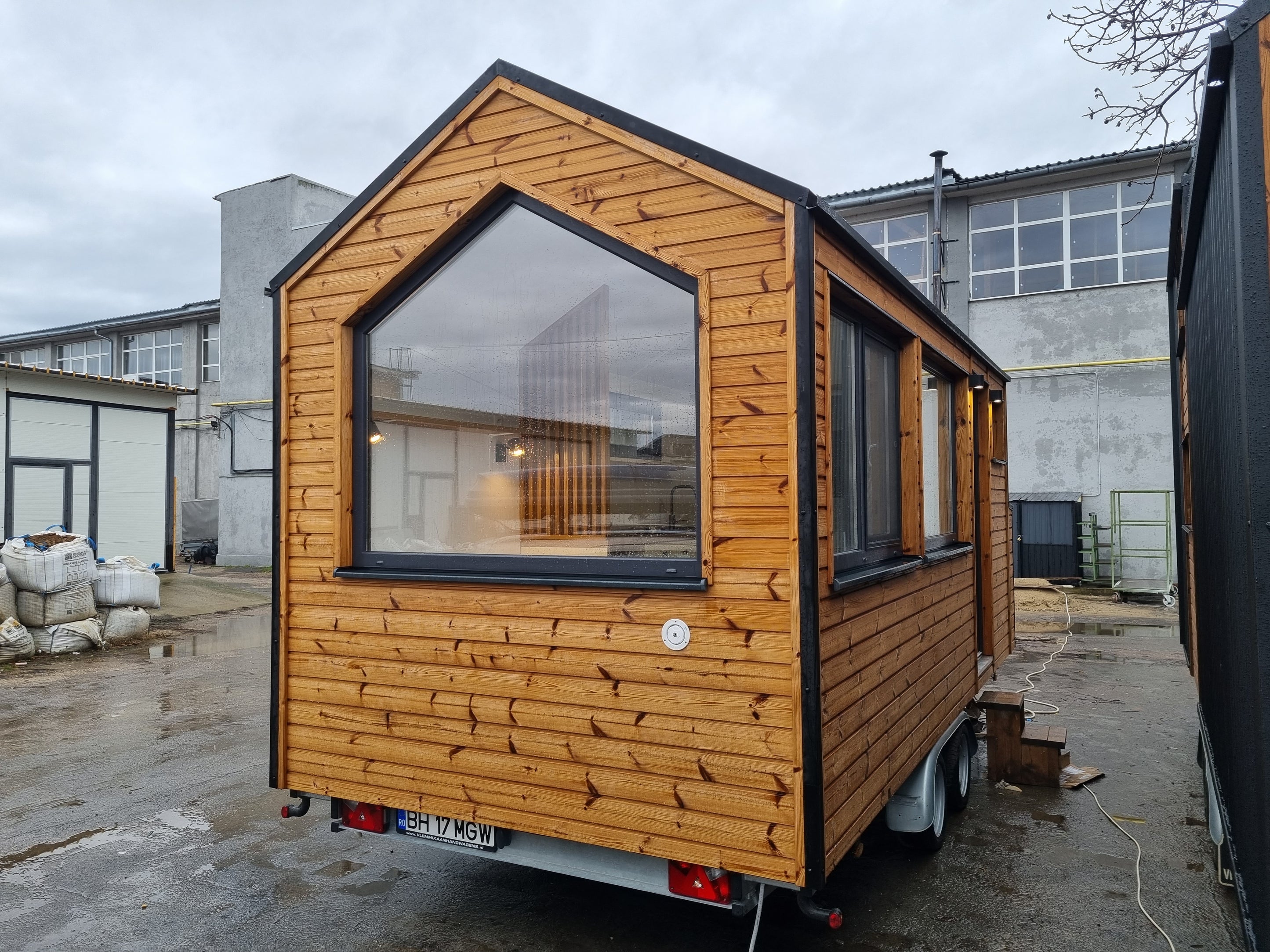 U Cabin 5400 – Solido Tiny House